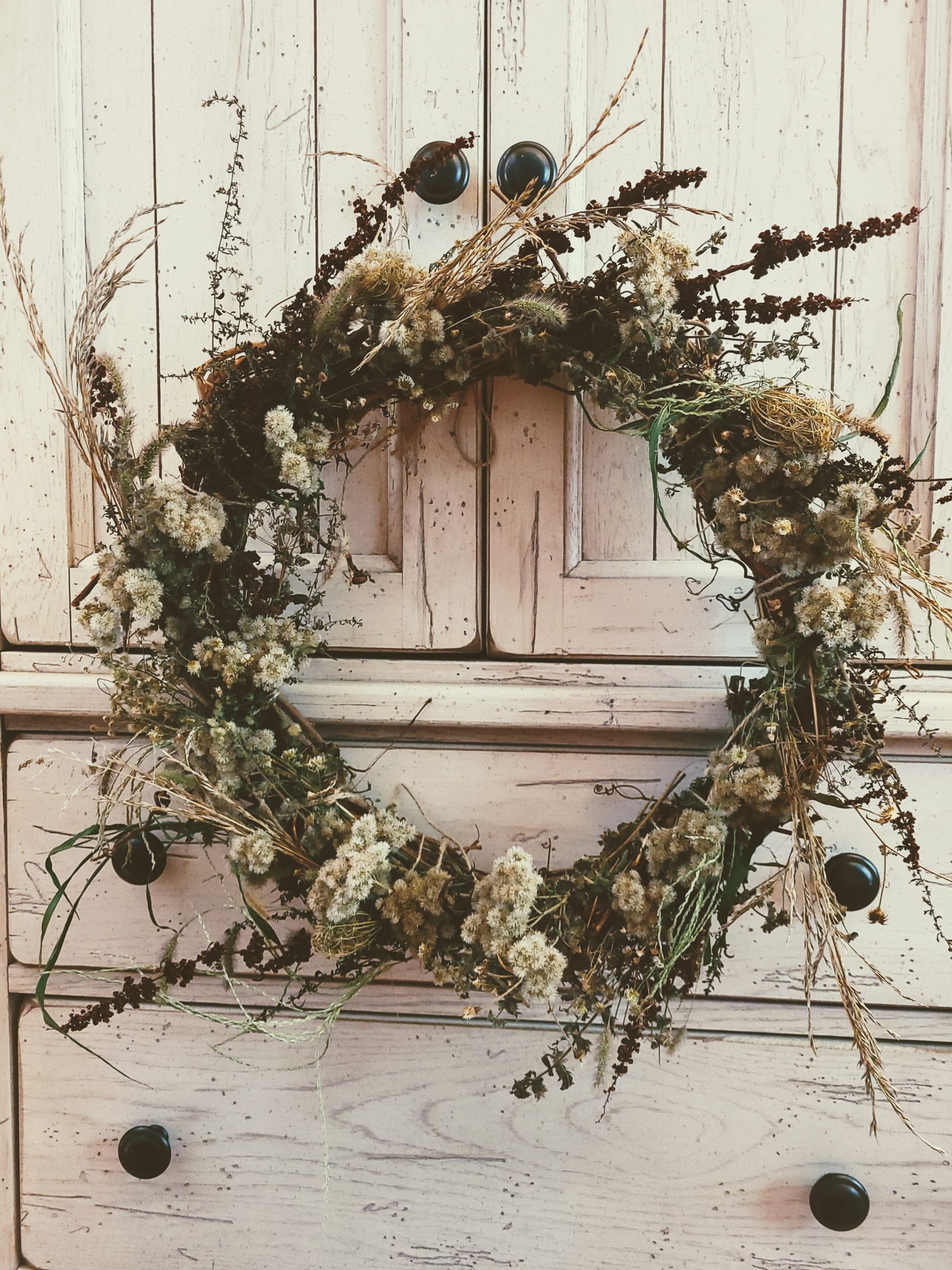 How To Make a Handmade Autumn Wreath - Inspired Homemaker