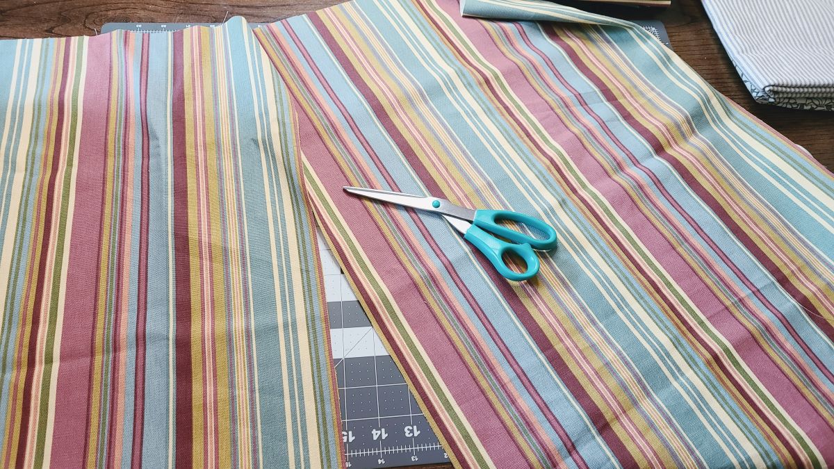 Free And Easy Pattern For Sewing Kitchen Tea Towels - Inspired Homemaker
