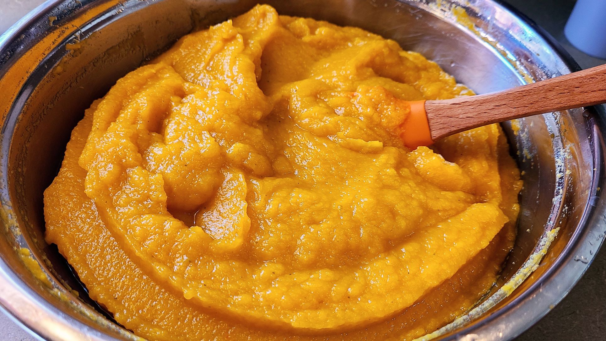 How To Make, Store, And Use Homemade Pumpkin Puree - Inspired Homemaker