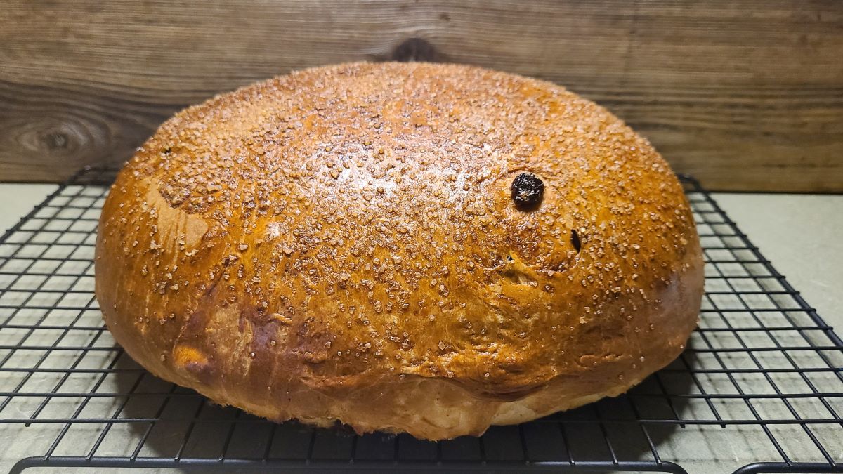 The Best Norwegian Christmas Bread With Cardamom (Julekake) - Inspired ...